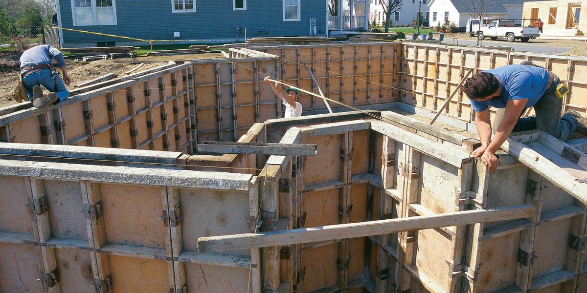 Forming and Pouring Foundations - Fine Homebuilding
