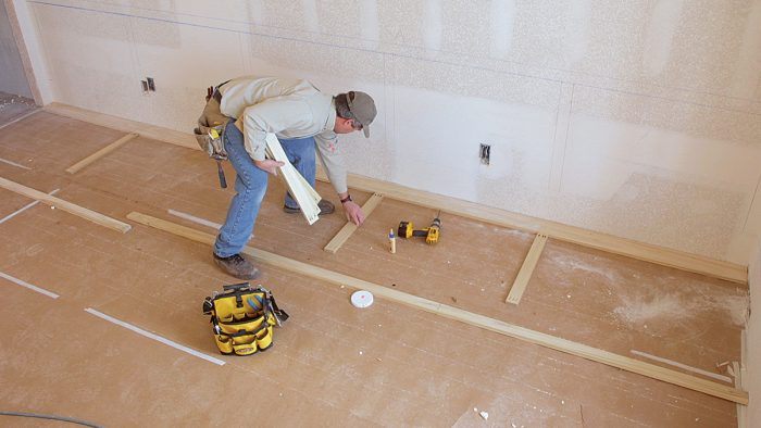 A Simple Approach to Raised-Panel Wainscot - Fine Homebuilding