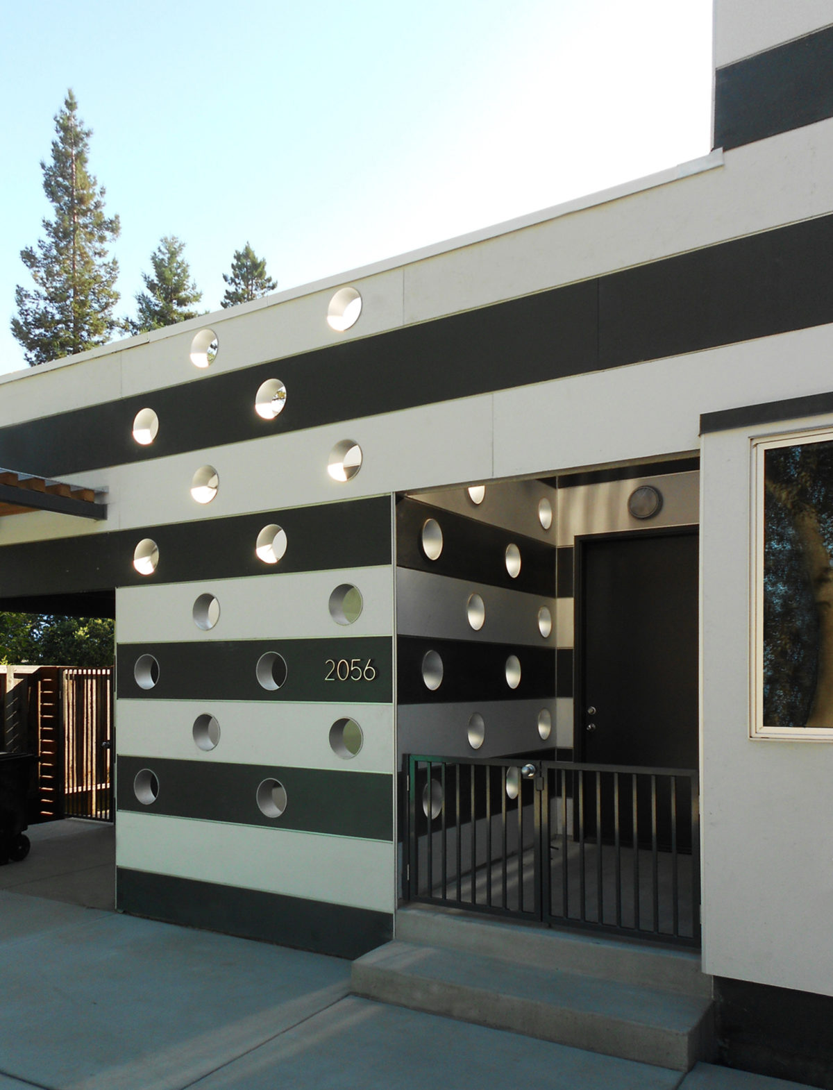 White Black Block House - Fine Homebuilding