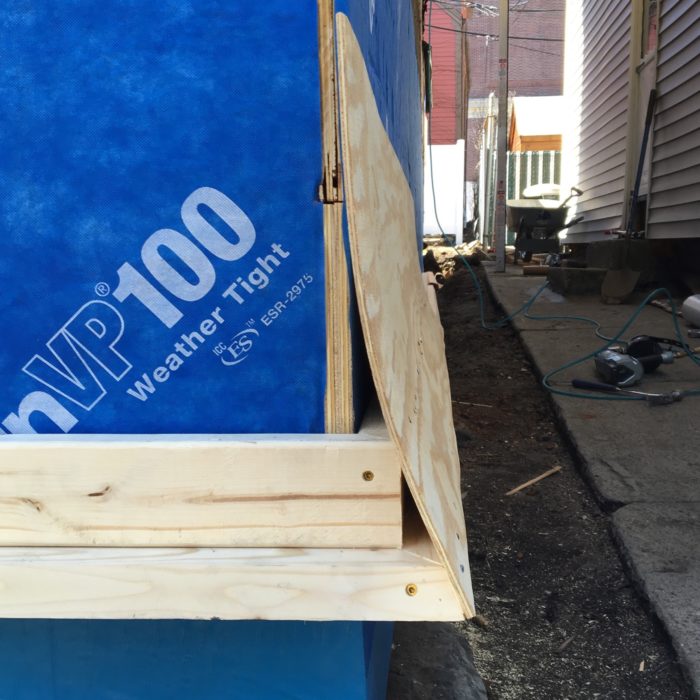 Installing Cedar Shingles with Woven and Flared Corners - Fine Homebuilding