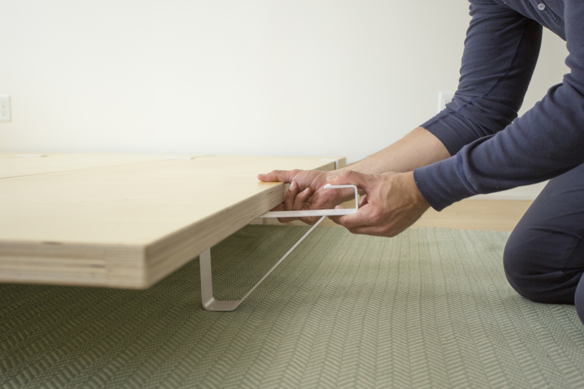 A Modular Bed for Easy Moving - Fine Homebuilding