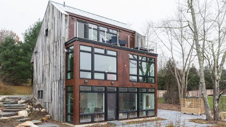 Lock, lift, and load - Fine Homebuilding