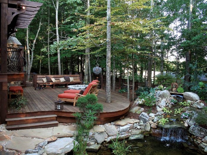 Grade-Level Decks - Fine Homebuilding