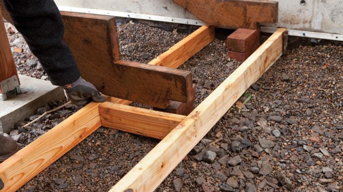 How to Install a Grade Beam for Deck Stairs - Fine Homebuilding