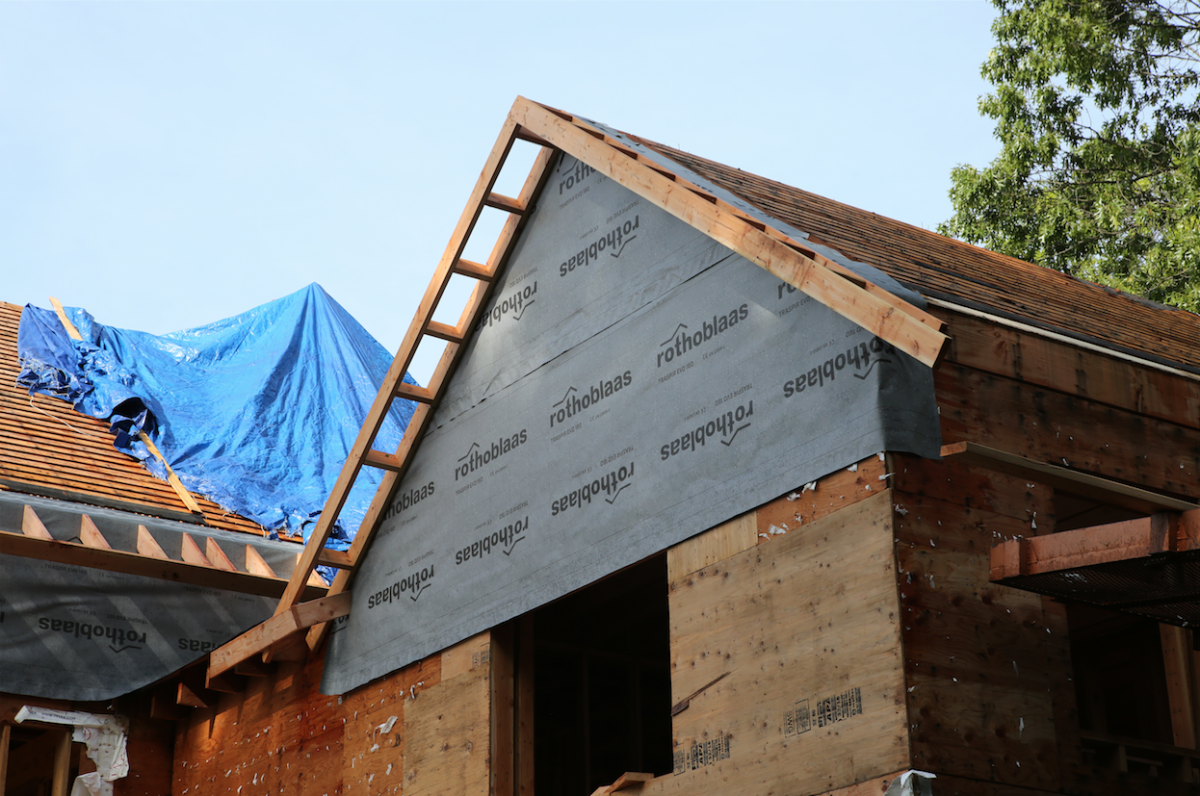 An Alternative Way to Install Roof Overhangs - Fine Homebuilding