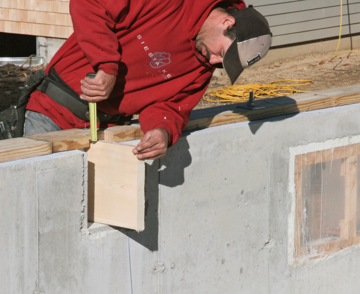 Installing Support Beams - Fine Homebuilding