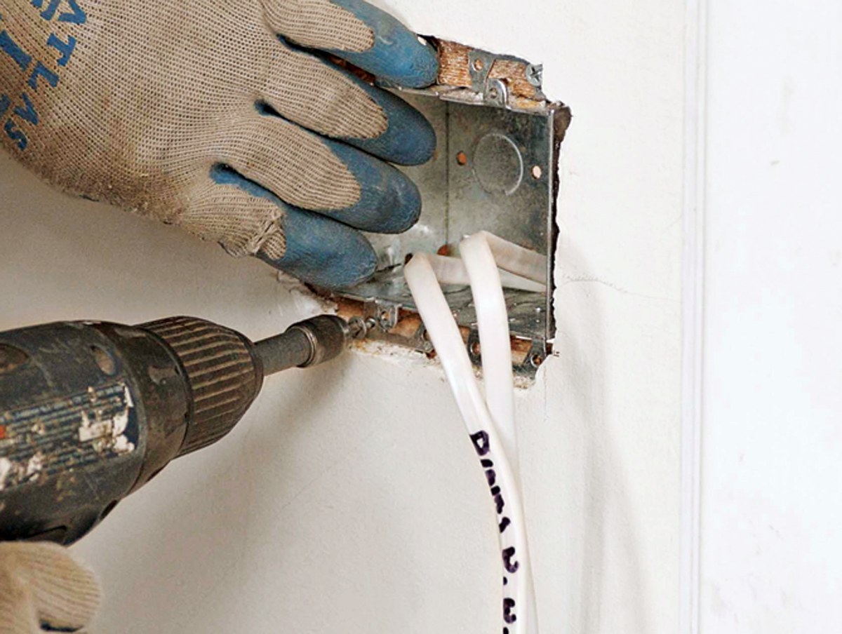 Cutting Boxes into Existing Walls and Ceilings - Fine Homebuilding