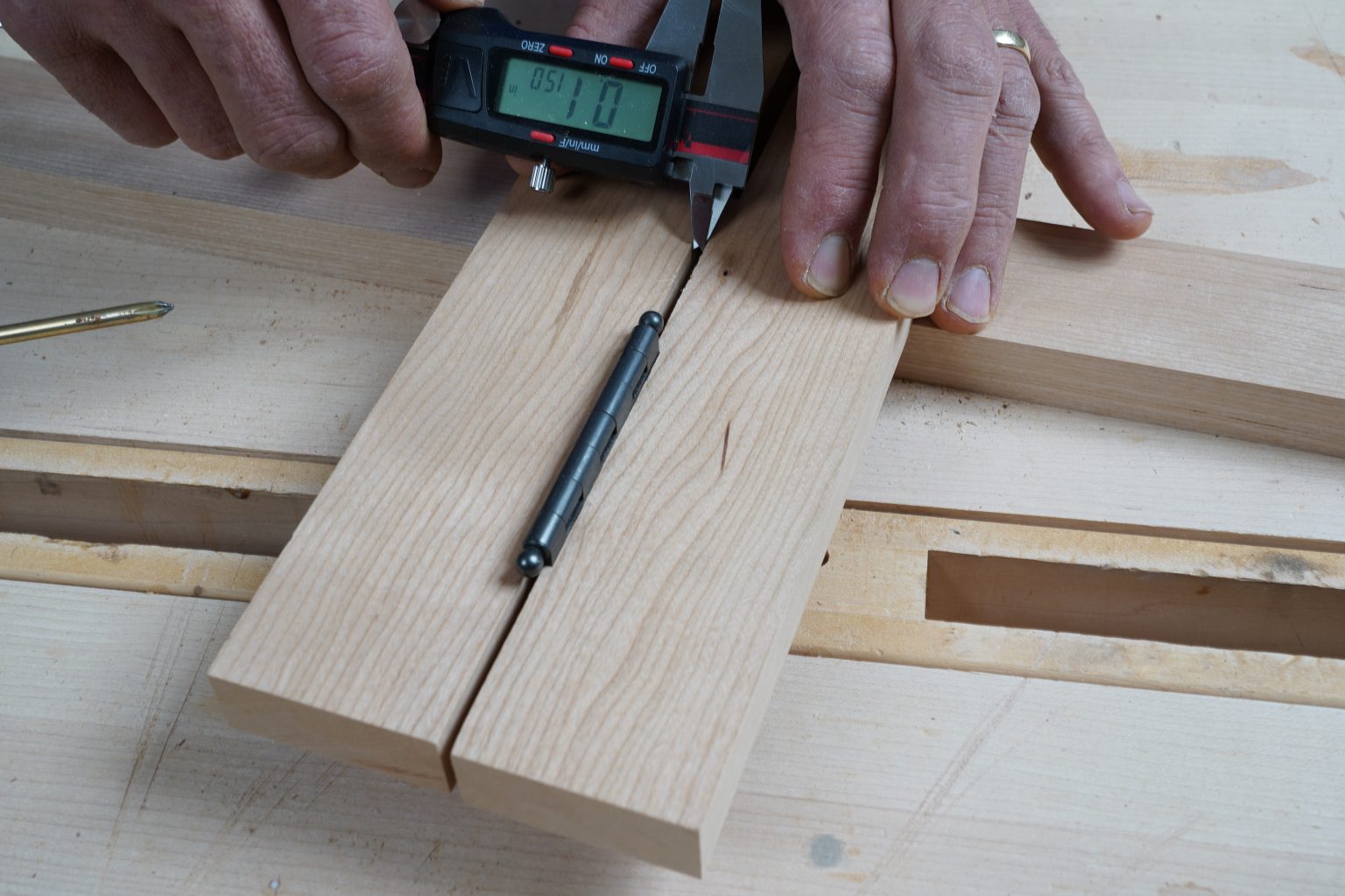 Easy Router Jig for Perfect Hinge Mortises - Fine Homebuilding