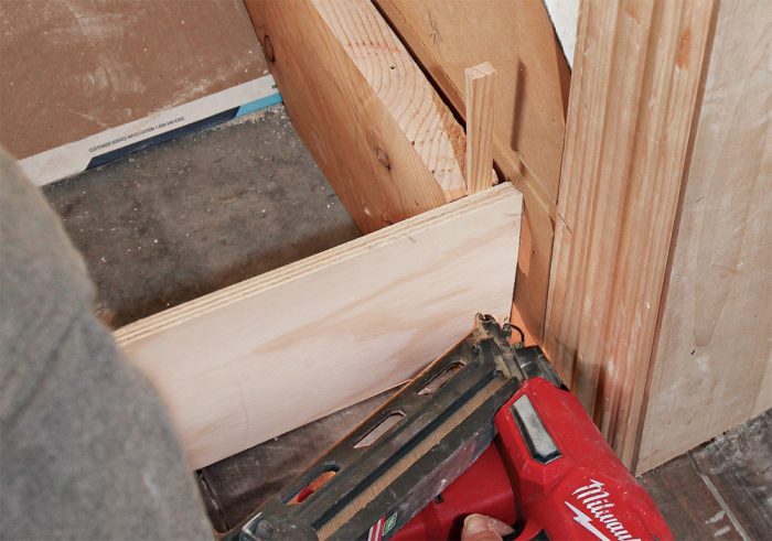 A Step-by-Step for Trimming Stairs - Fine Homebuilding